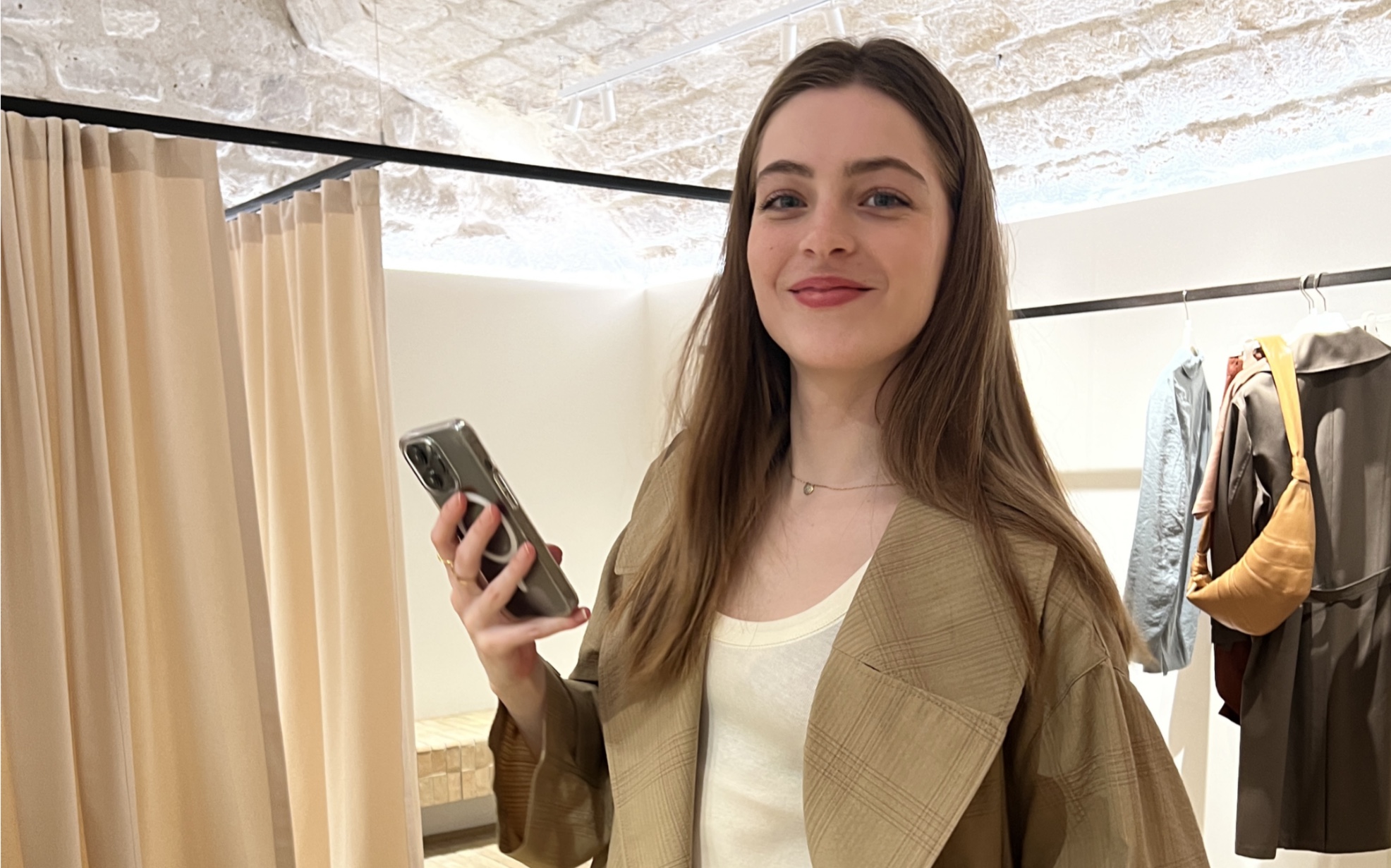 Lemaire的巴黎新店，极简风，逛完想要通统统搬回家呀！-Camille_Pidoux-Camille_Pidoux-哔哩哔哩视频