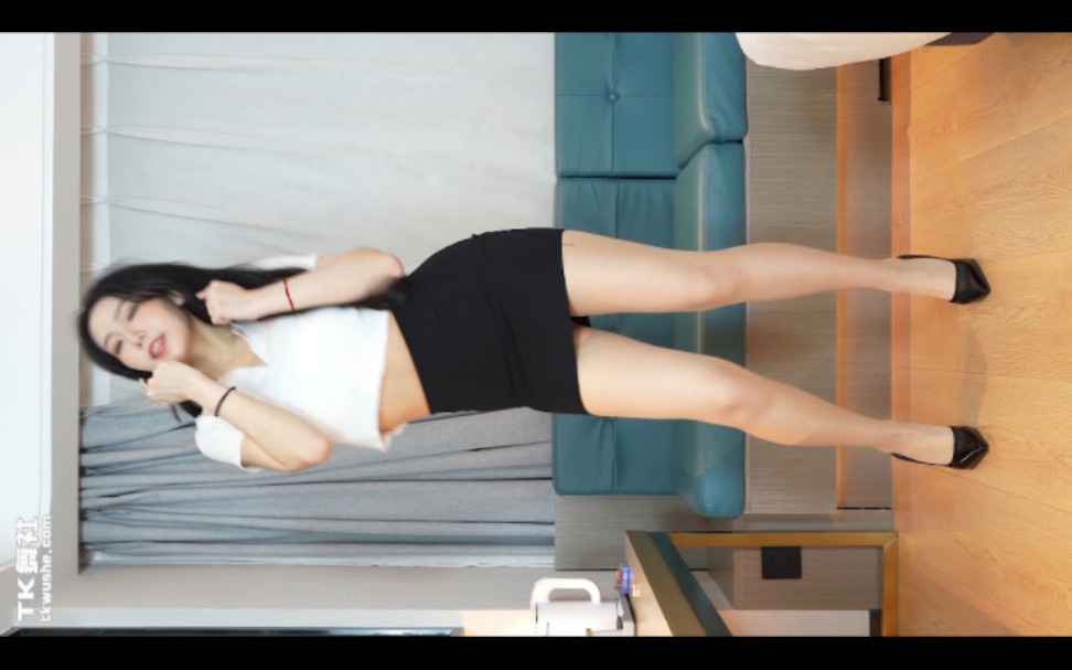 TK舞社 璐璐开档丝袜-老实巴交沸羊羊-老实巴交沸羊羊-哔哩哔哩视频