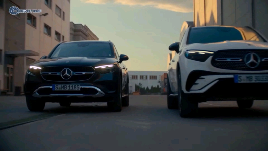 2023款奔驰GLC，这大屏看着都让人喜欢_哔哩哔哩_bilibili