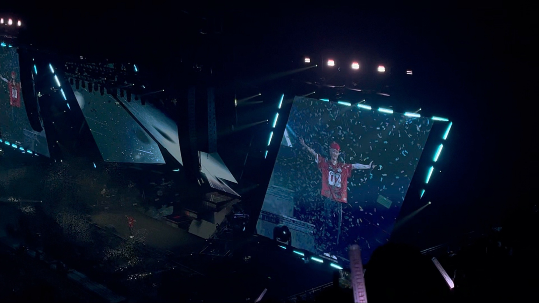 [Tizzy t深圳站]Going go-Cai_lian-Cai_lian-哔哩哔哩视频