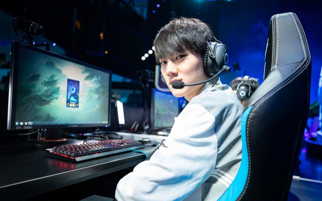 【iG_JackeyLove】2018/11/13 阿水直播录屏_哔哩哔哩 (゜-゜)つロ 干杯~-bilibili