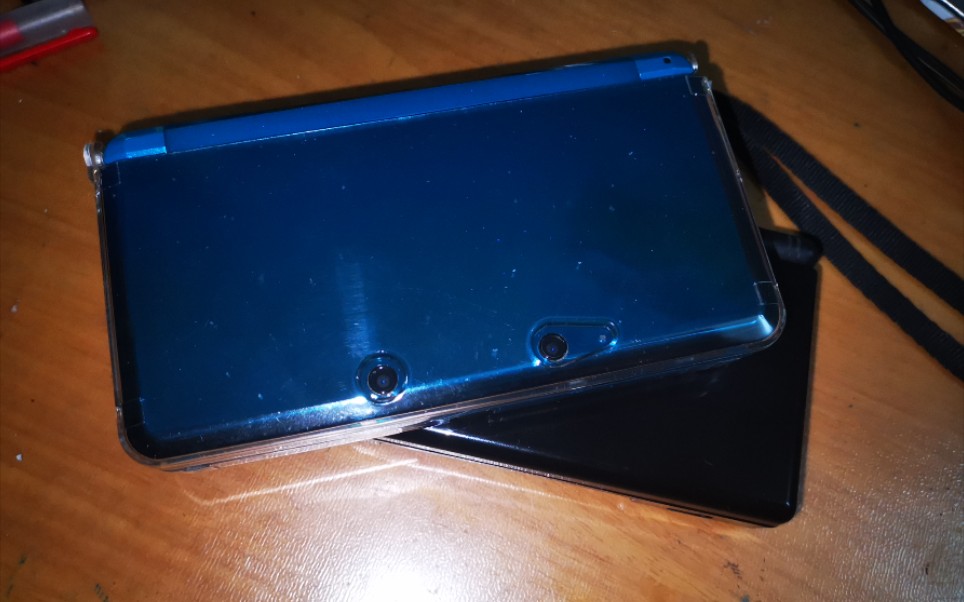 任天堂nds ndsl 对比和简单介绍