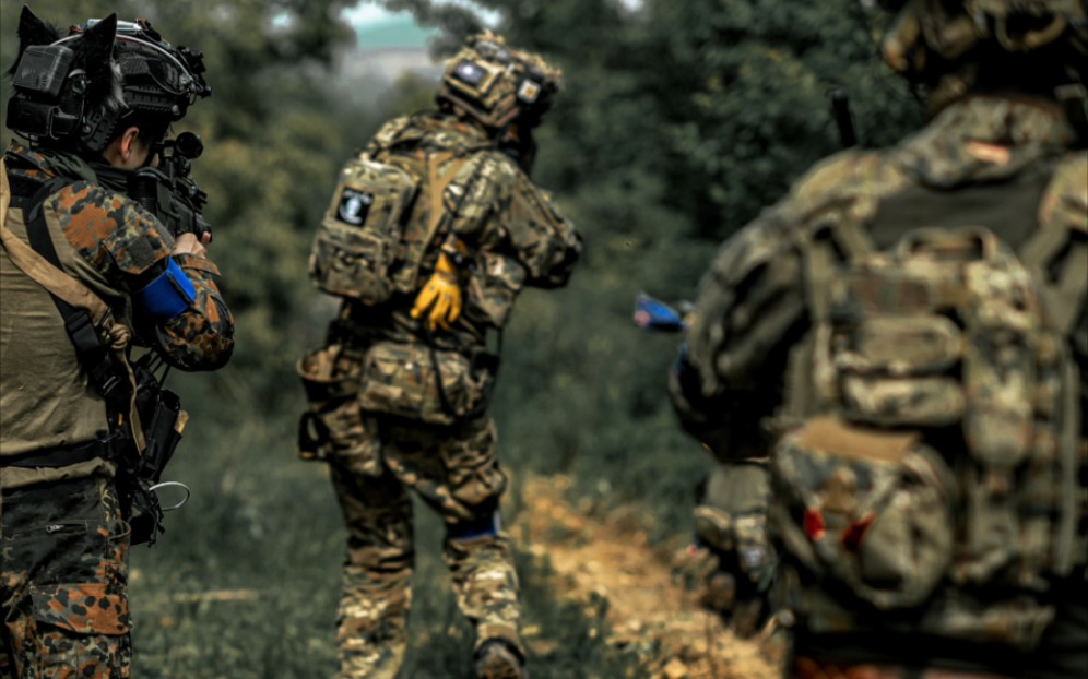 【Milsim】阻击,清山,突围,连级军推《补天行动》机枪火力班山林战斗纪实(双视角Wargame战斗记录-2024.4.20)-夜月星环-夜月星环-哔哩哔哩视频