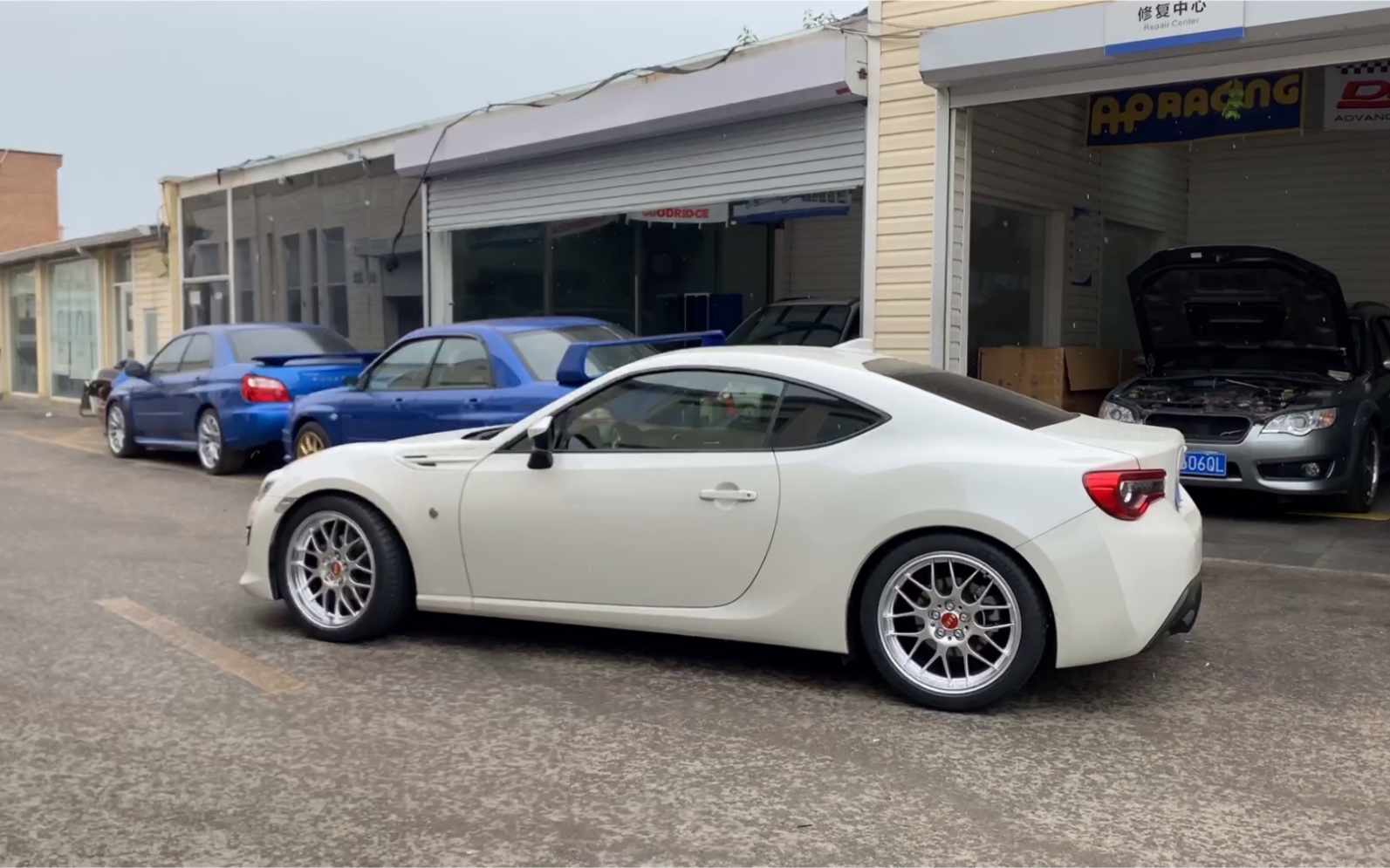 86/BRZ 更换TEIN FZ 避震 BBS RGR轮毂_哔哩哔哩_bilibili