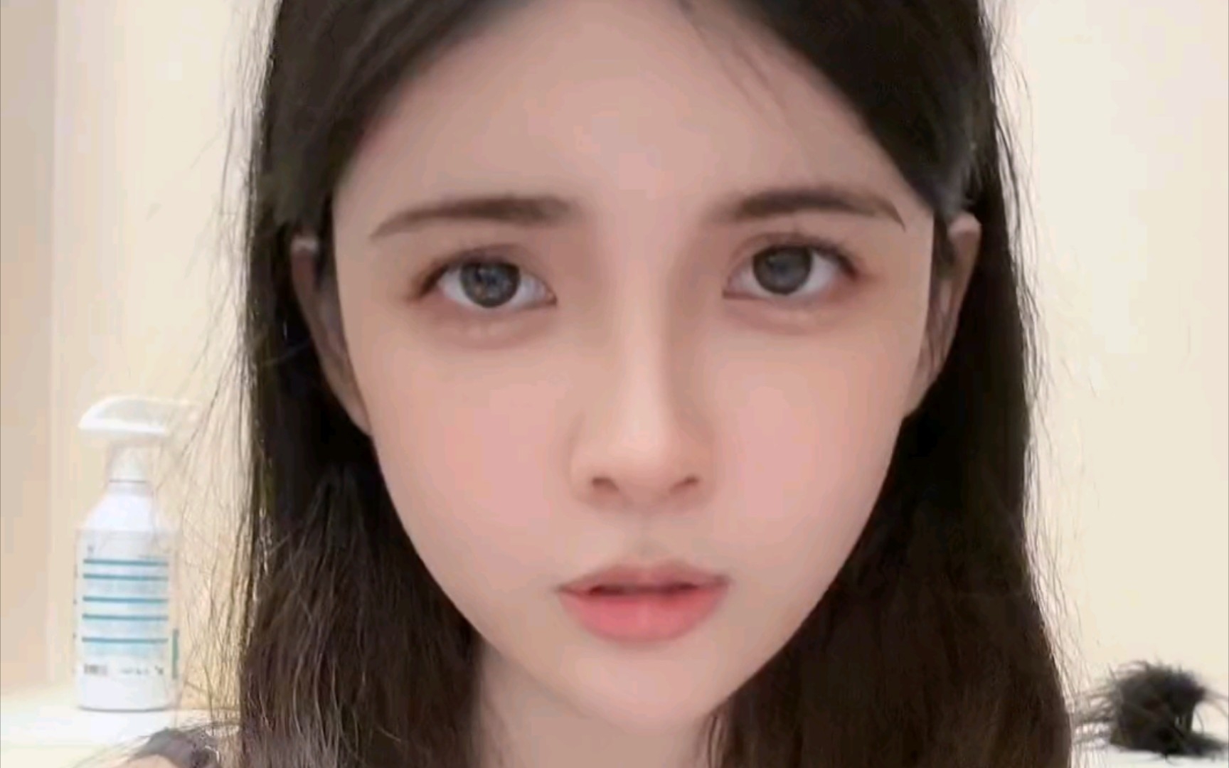 半夜睡不着 可能习惯了摆摊作息 又来发视频了-狗头萝莉的狗窝-狗头萝莉的狗窝-哔哩哔哩视频