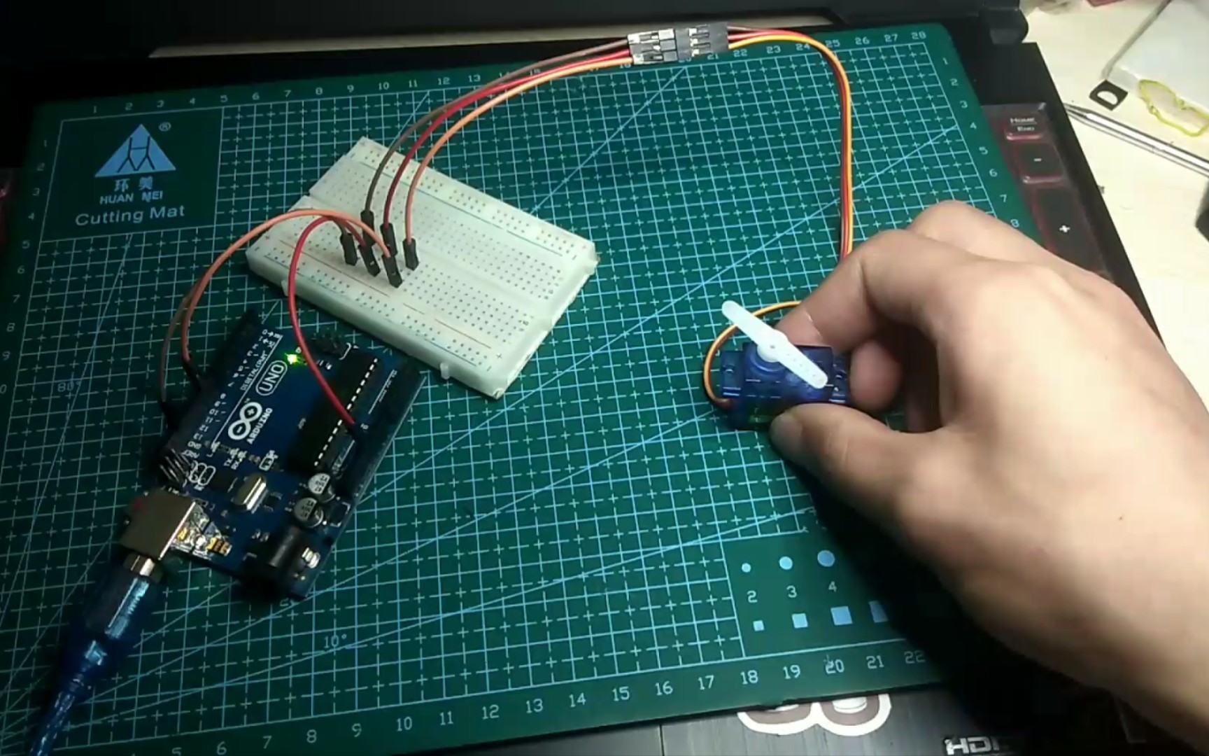 Arduino 驱动舵机哔哩哔哩bilibili 