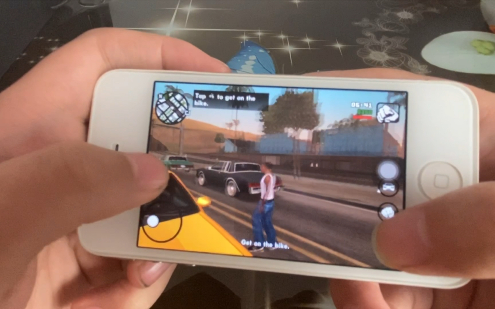 2020年的iPhone 4s，IOS6+系统还能干什么？玩哪些游戏！_哔哩哔哩_bilibili