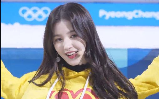 【Nancy 直拍】180215 MOMOLAND - BBOOM BBOOM+Wonderful Love 大年三十平昌冬奥赛场的蹦迪_哔哩 ...