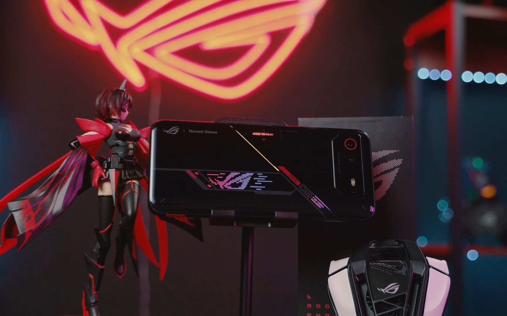 【小A种草时刻】无所谓，ROG6会出手！酷到离谱的游戏手机来啦！-ASUS华硕官方UP-ASUS华硕官方UP-哔哩哔哩视频