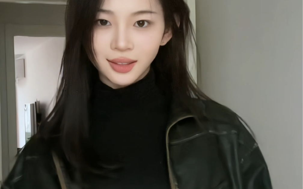 【wanzi】听说皮衣跟大学生更搭哦-是wanzi啦-是wanzi啦-哔哩哔哩视频