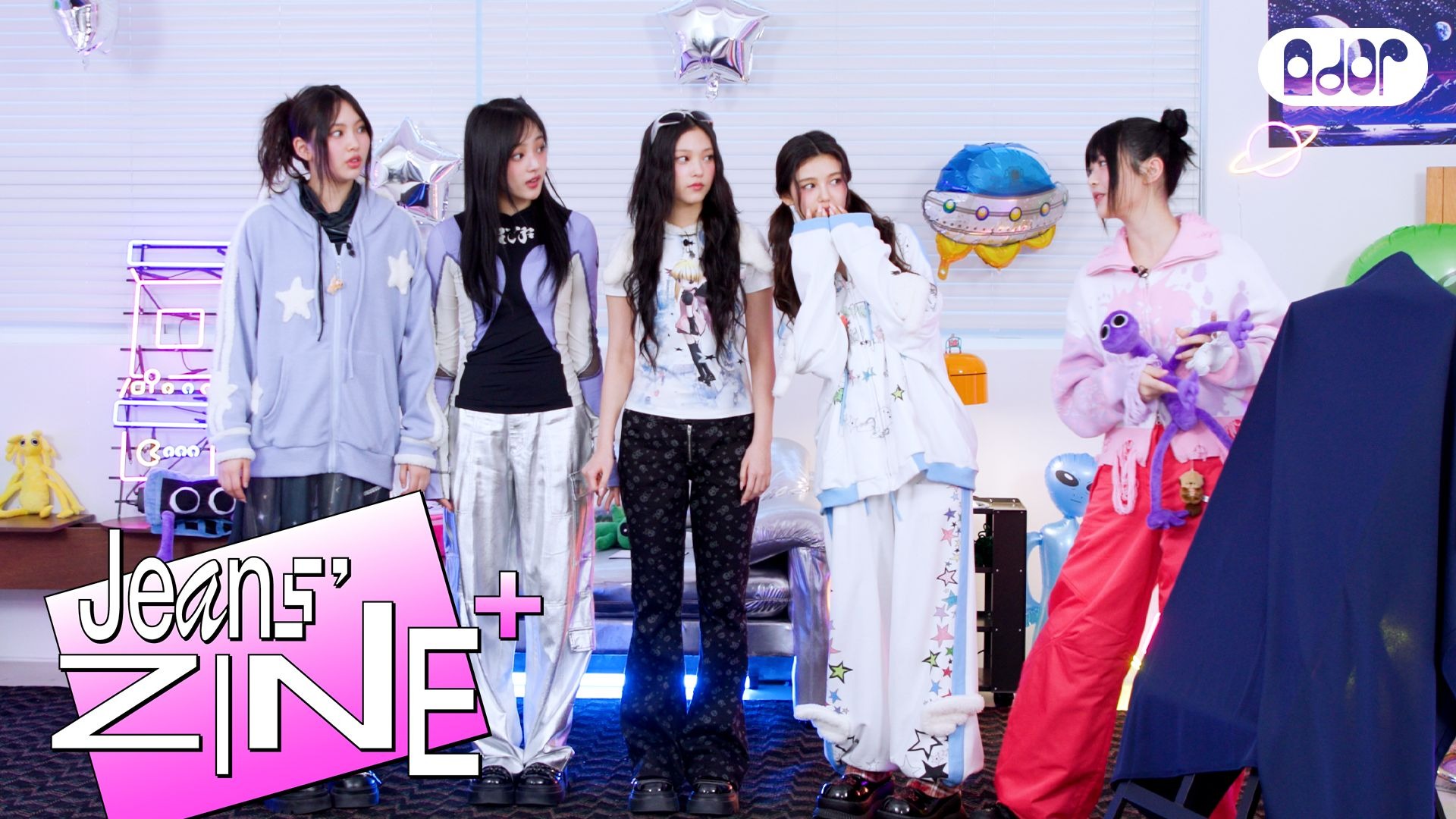 [Jeans' ZINE+] 昼夜咣当 Arcade👽.ZIP | NewJeans-NewJeans-NewJeans-哔哩哔哩视频