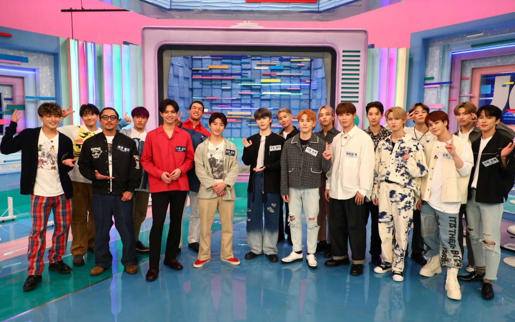 【中字】小民工和JO1的舞蹈同步率对决_哔哩哔哩_bilibili