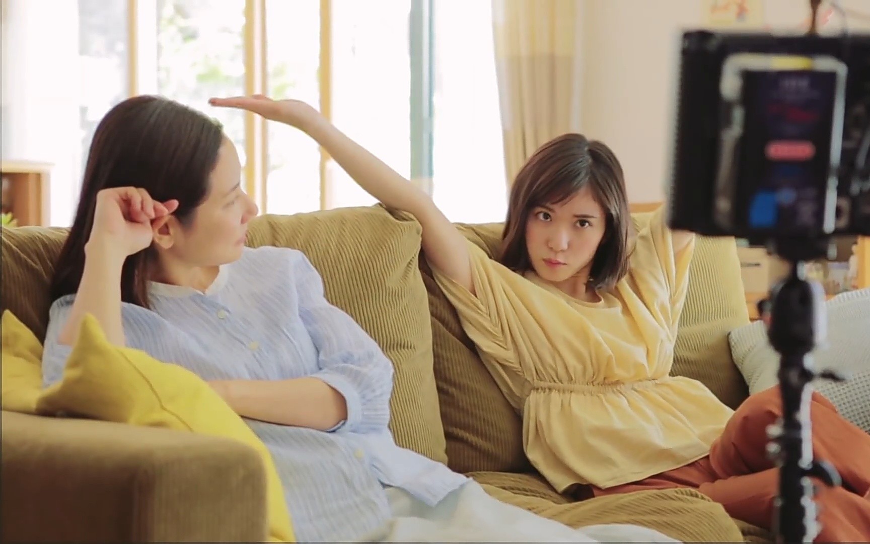 【松冈茉优＆吉田羊】在广告中扮演母女[CM making]_哔哩哔哩_bilibili