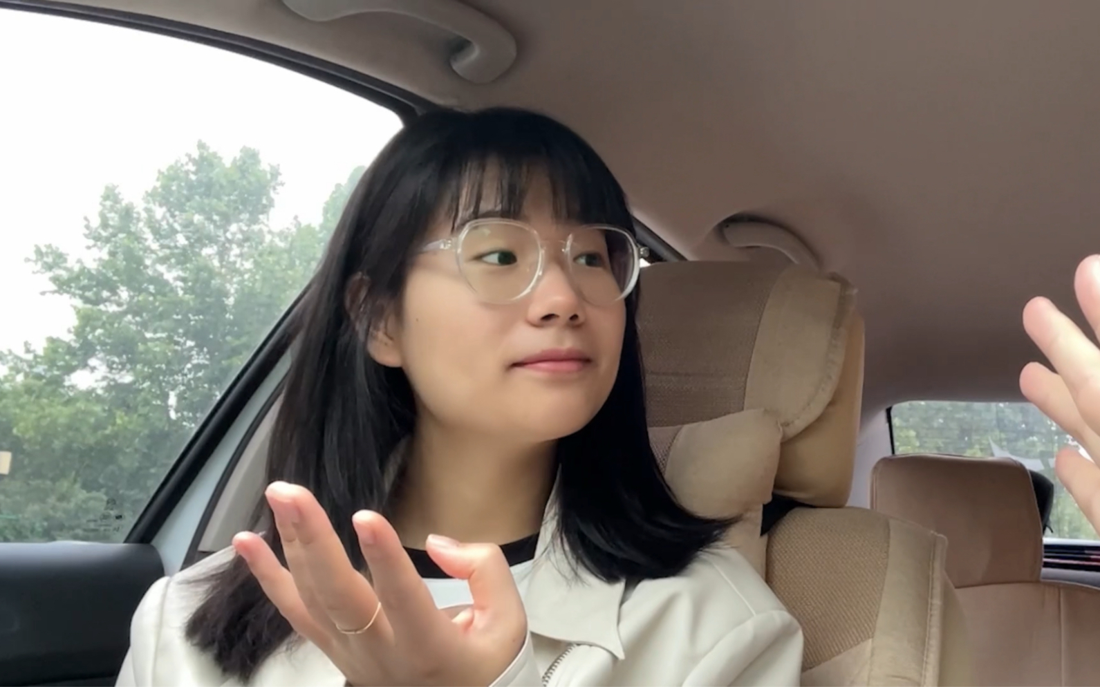小情侣玩 你有我没有”,原来我的男朋友是显眼包!你们小时候也这样? 冰冰虎啊 冰冰虎啊 哔哩哔哩视频