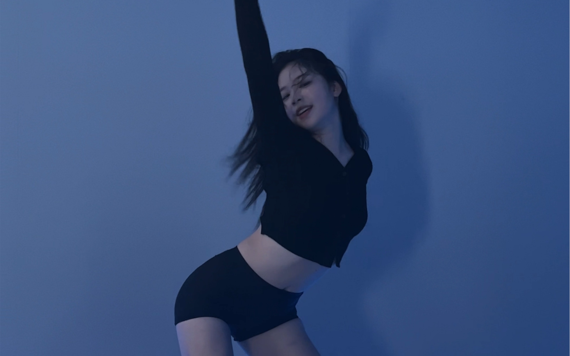 【Emma】16岁10cm高跟鞋翻跳do not touch！-Emmmmmmazhu-Emmmmmmazhu-哔哩哔哩视频