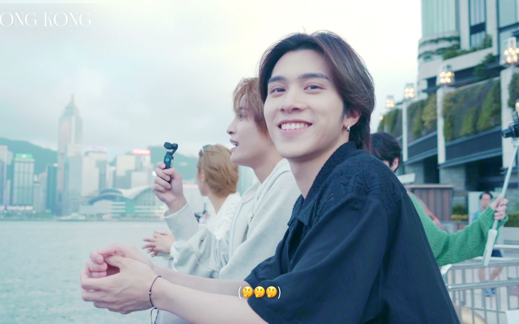 [威神V/WayV]🧋奶茶走甜~(茶餐厅/丝袜奶茶/维多利亚港) | Tour Box : Chapter 5 | HONG KONG-WayV_official-WayV_official ...