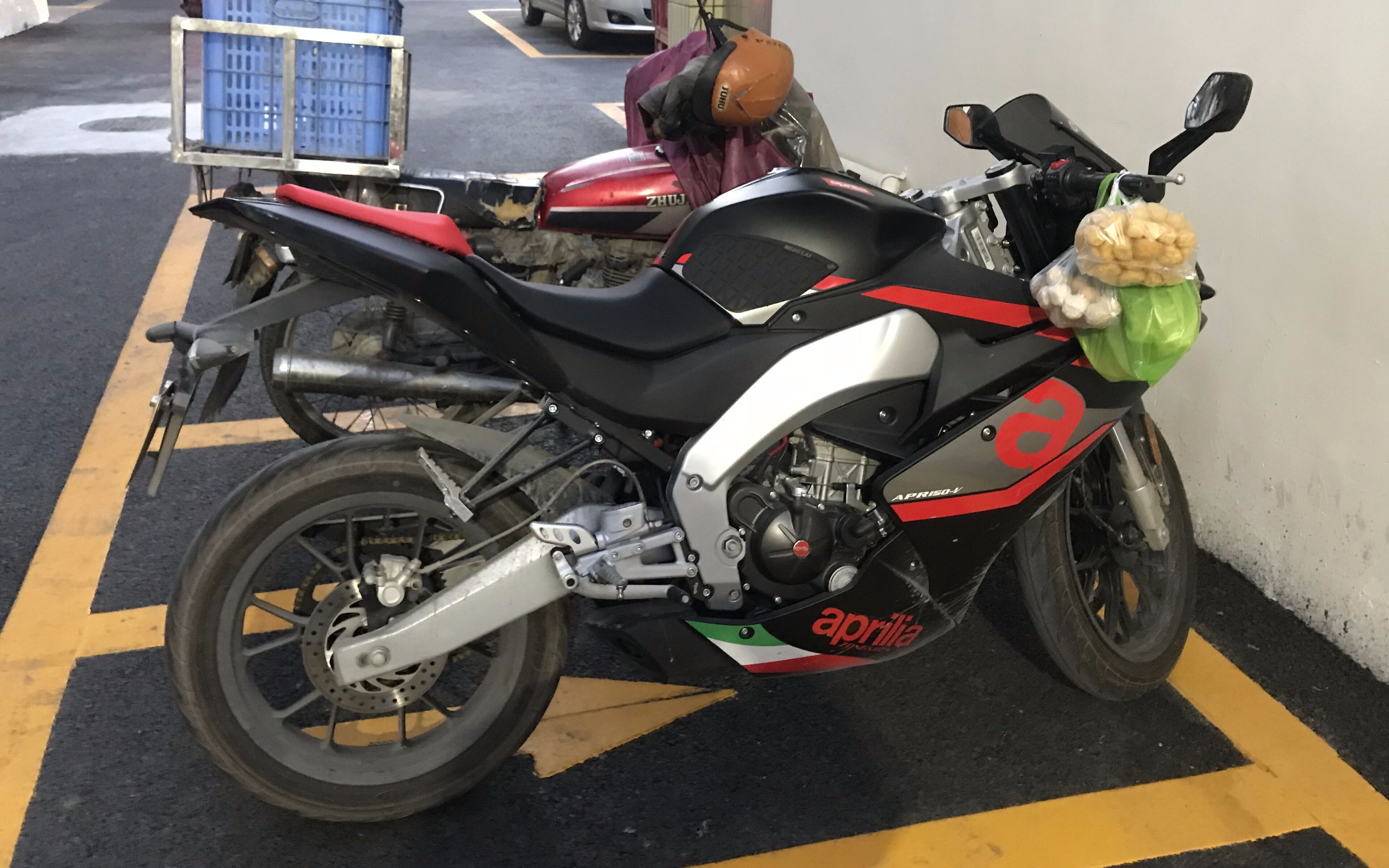 GPR150 骑着仿赛去买菜是怎样的体验？_哔哩哔哩_bilibili