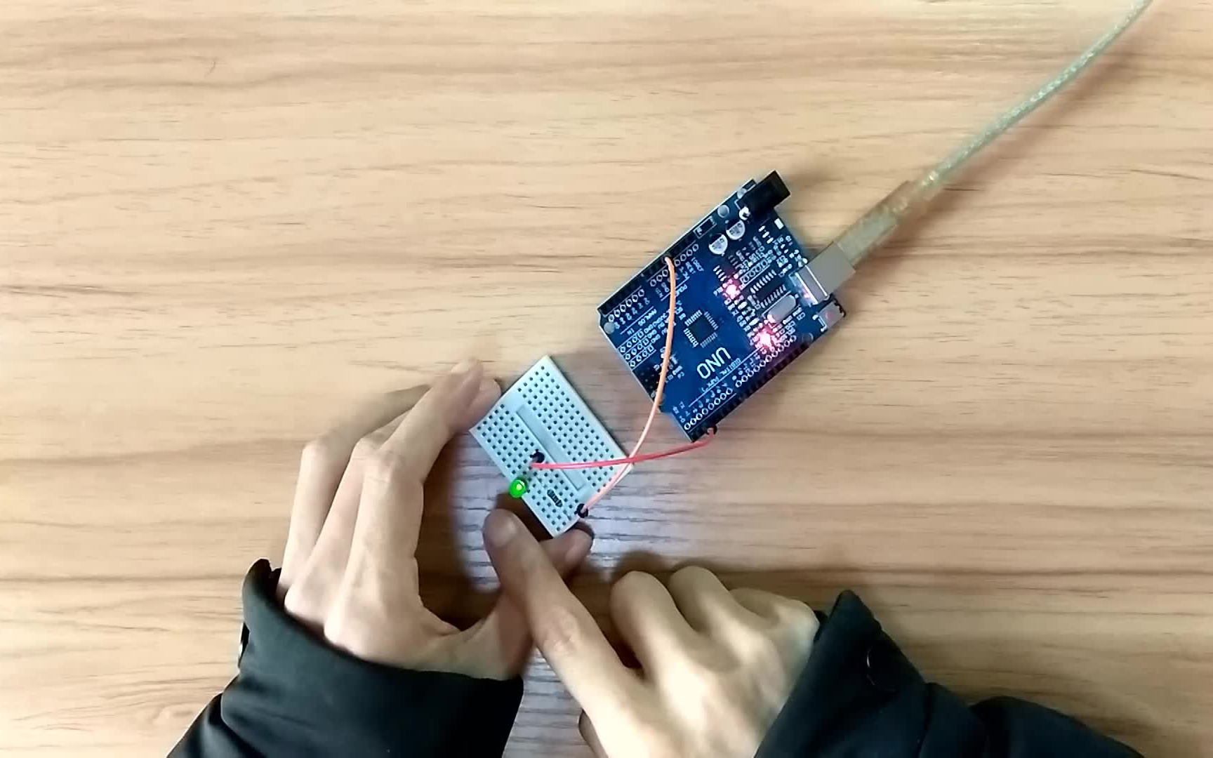 arduino led闪烁灯实验_哔哩哔哩 (゜-゜)つロ 干杯~-bilibili