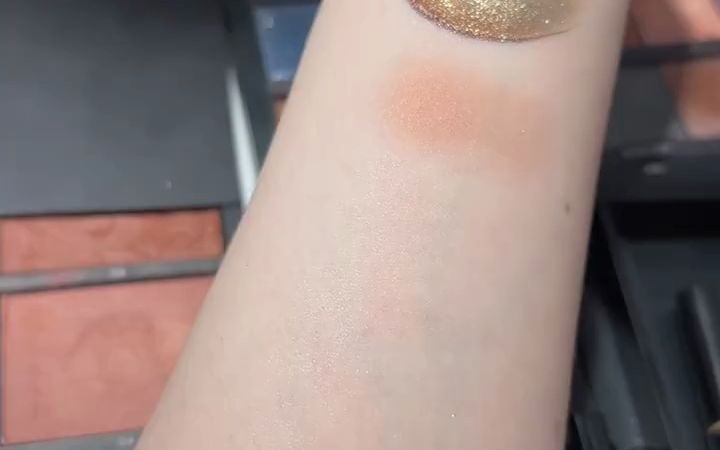 日本专柜｜suqqu柜姐一分钟教你如何画眼影-She在日本-She在日本-哔哩哔哩视频