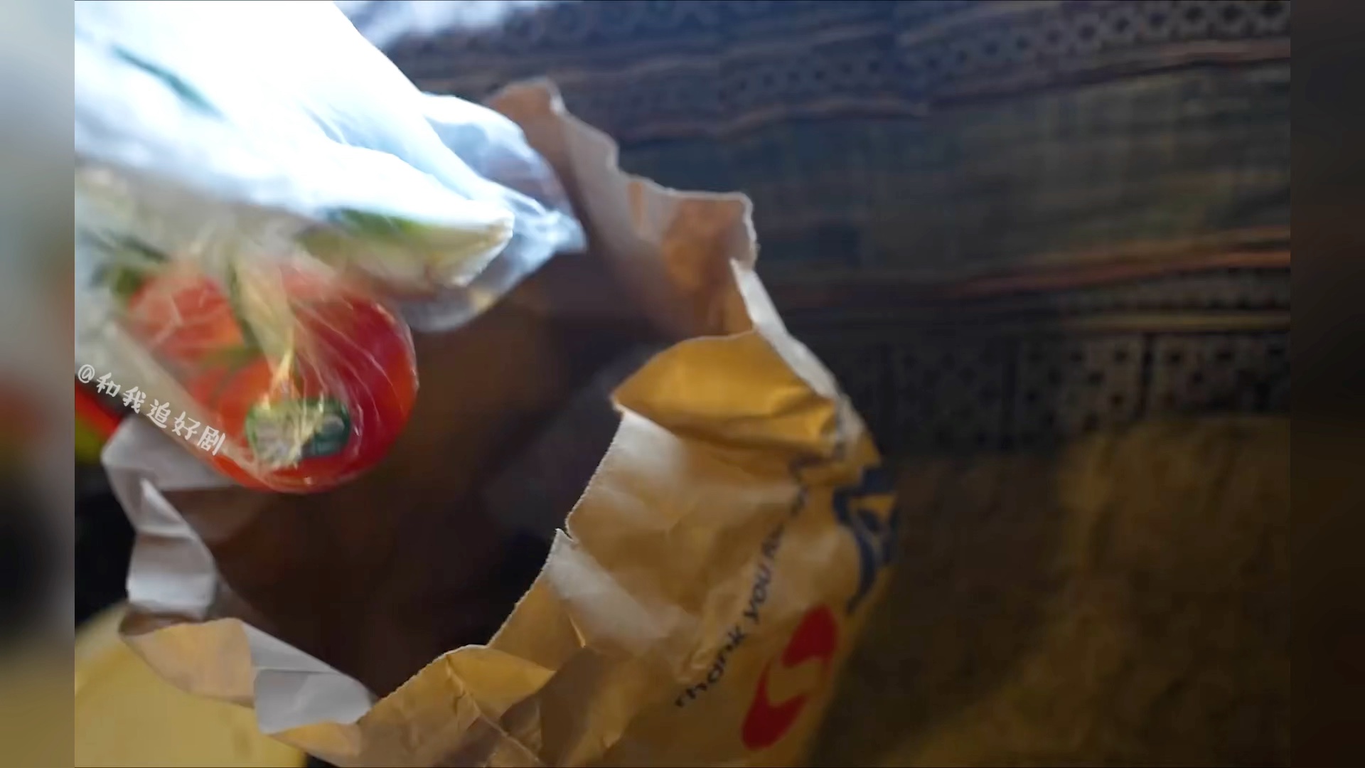 男人用皮卡制作出房车，车在哪家就在哪。-和我追好剧-和我追好剧-哔哩哔哩视频