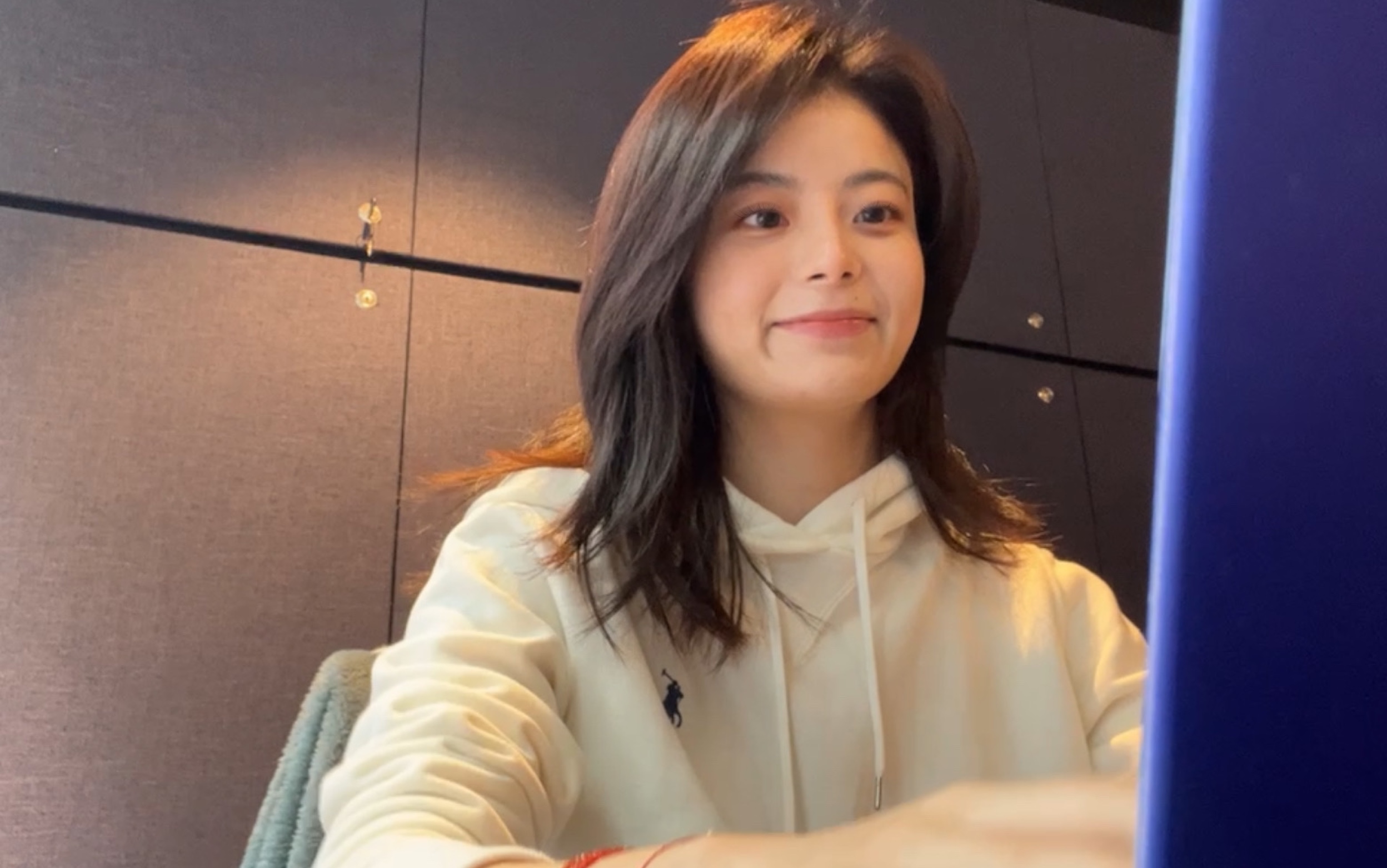 香港品牌FPA打工人Vlog｜大年初五勉强开工成功｜拿了500HKD大红包！-S楼-S楼-哔哩哔哩视频