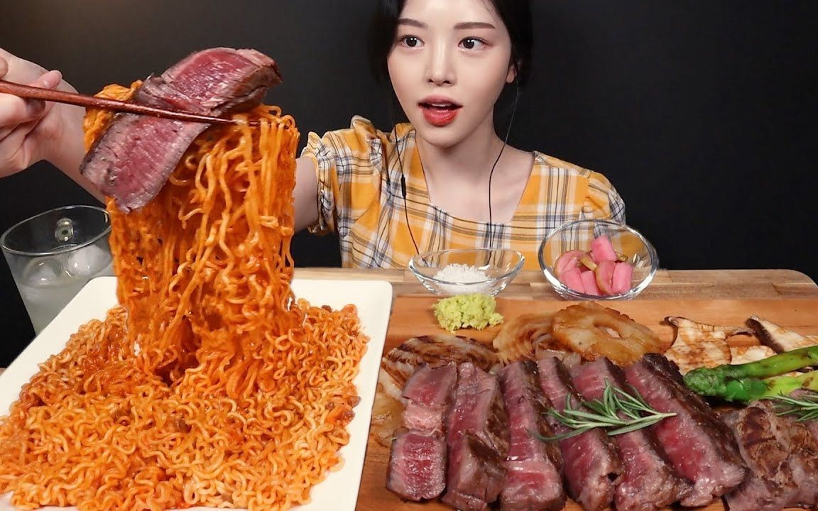 【Boki】简单吃点意面拉面搭配牛排哦！-亲爱的Boki-亲爱的Boki-哔哩哔哩视频