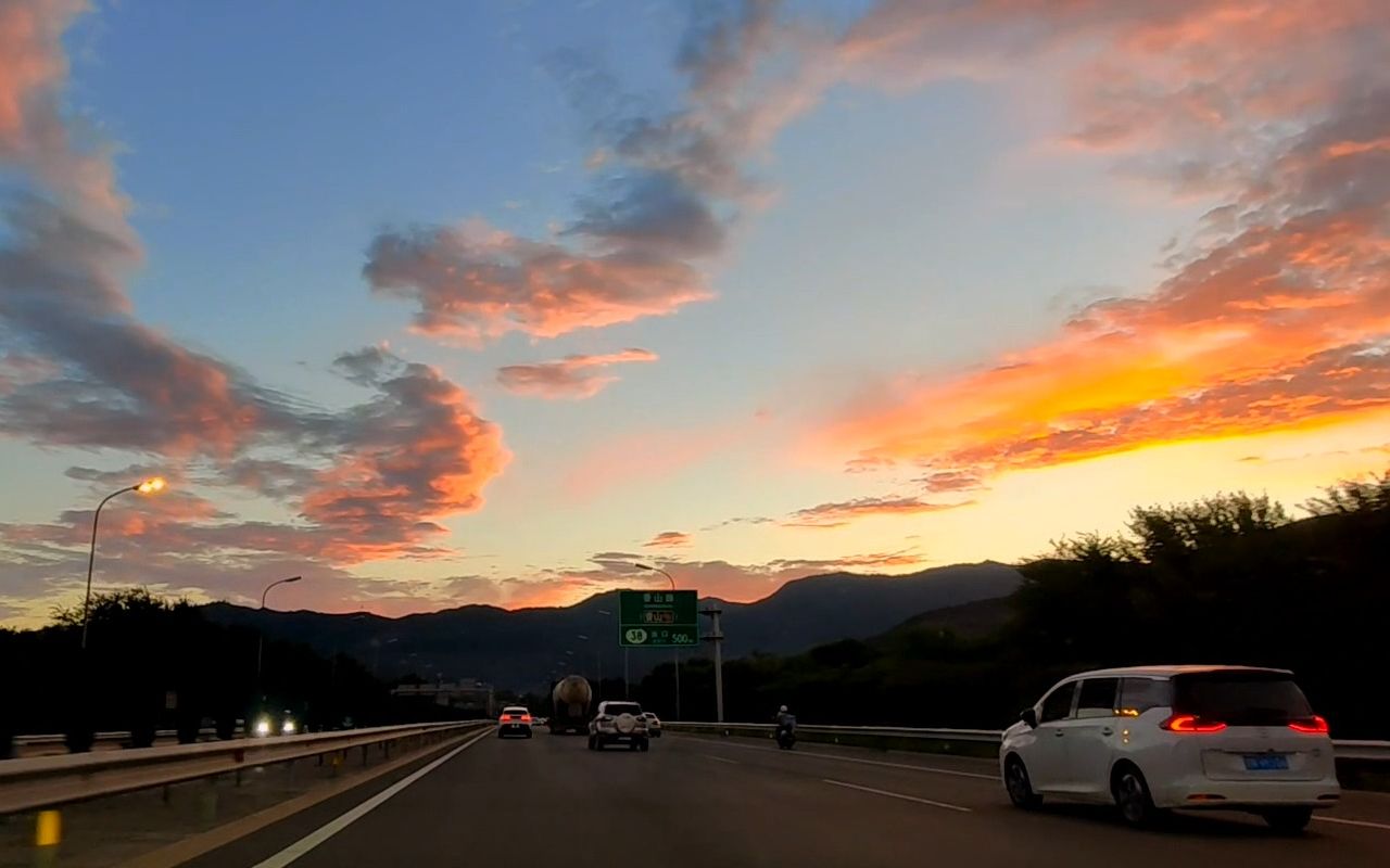 周杰伦《红颜如霜》 沃尔沃-S90宝华B&W- 后座模式-沃尔沃S90宝华音乐台-沃尔沃S90宝华音乐台-哔哩哔哩视频