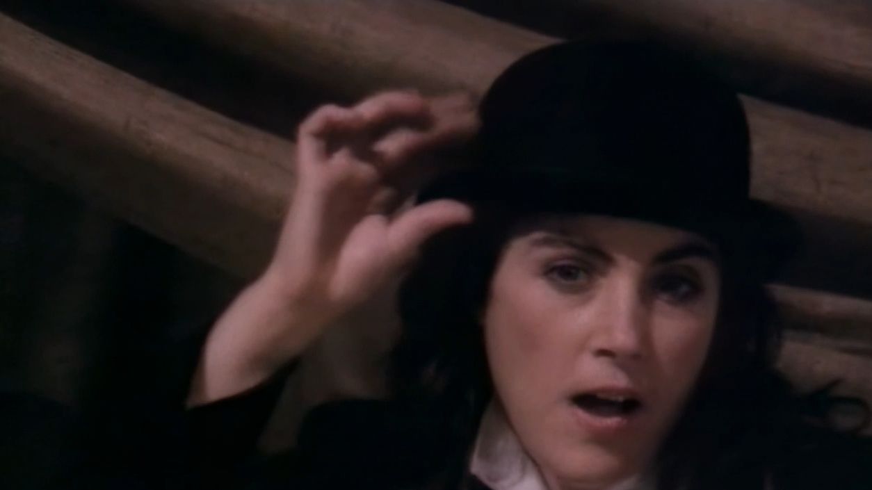 Laura Branigan - Maybe Tonight (Official Video)【中英字幕】-欧美怀旧金曲-欧美怀旧金曲-哔哩哔哩视频