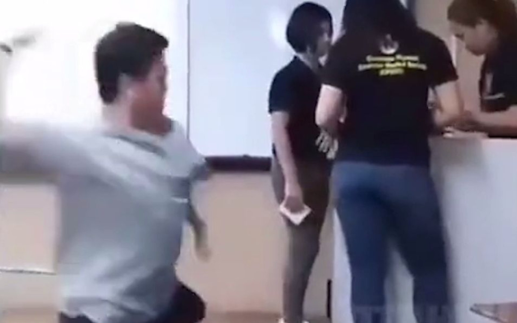 我要被这群大冤种笑死啦哈哈哈哈哈哈哈哈哈哈哈哈 呆萌憨憨牛 呆萌憨憨牛 哔哩哔哩视频