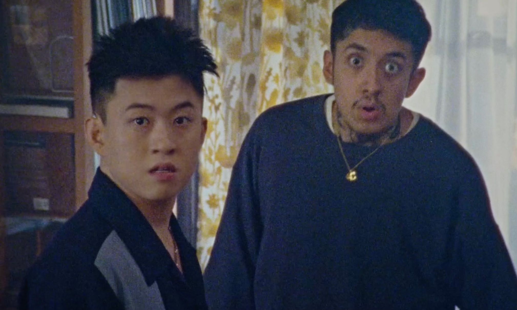 1999 WRITE THE FUTURE, Rich Brian - silence STArEs me down (feat. Cuco) [官方MV]-RichBrian ...