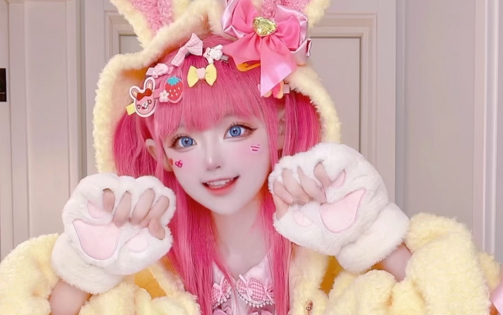 准备清空相册啦，注意不要眨眼哦！-小柔SeeU-小柔SeeU-哔哩哔哩视频