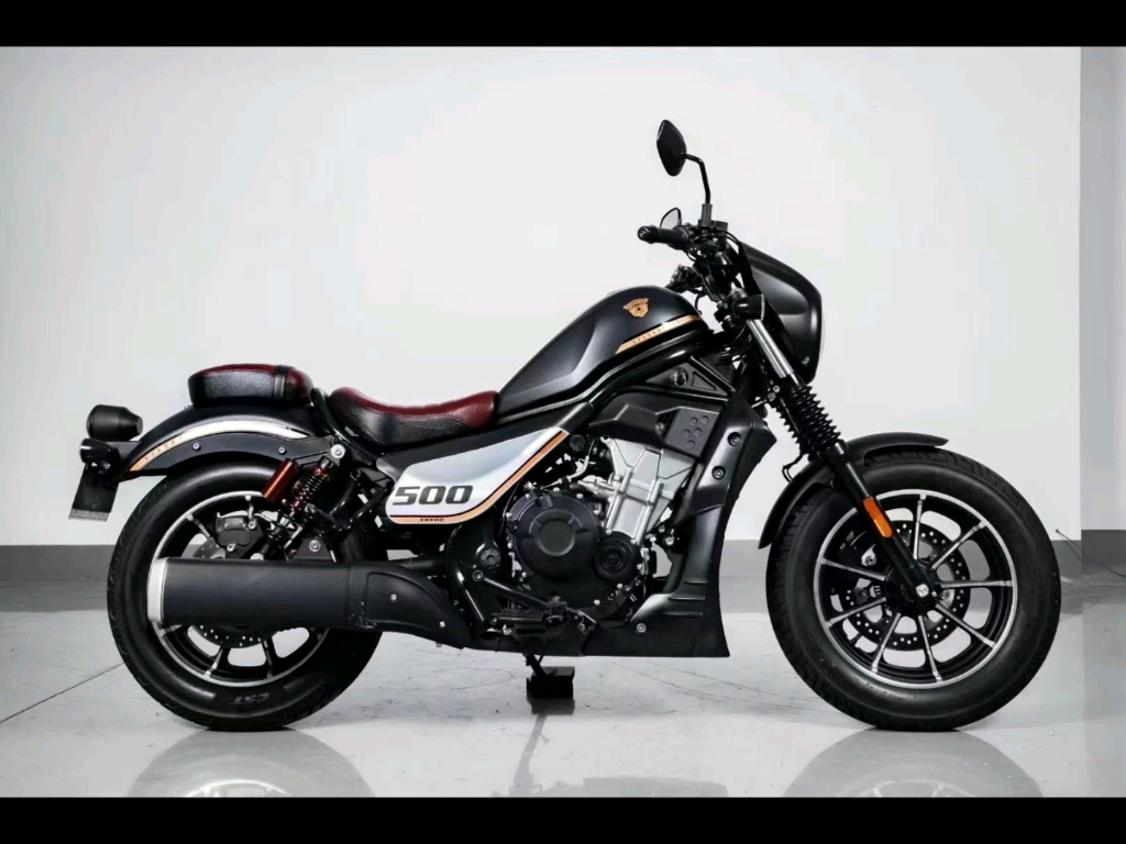 香帅XS500，与本田CM500高度相似的外观引起不少人侧目，发动机是来自隆鑫的KE500逆向开发本田的双缸500可以说是“本田壳+本田心”#香帅苍云XS500_哔哩哔哩_bilibili