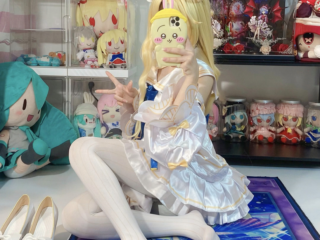 「百合园圣娅cos」圣三一的耐睡王睡醒了！-白栎Shirly-白栎Shirly-哔哩哔哩视频