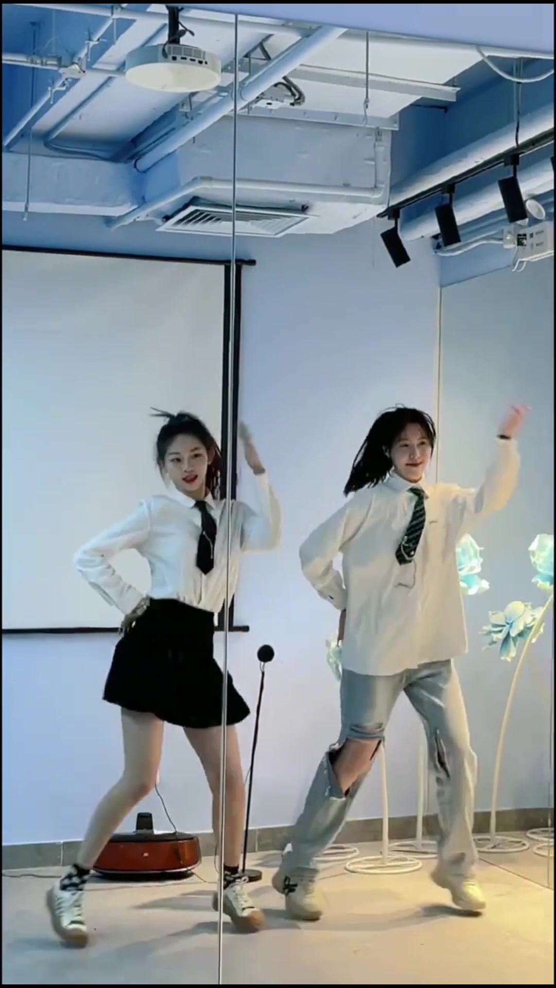 《gee》双人舞_哔哩哔哩_bilibili