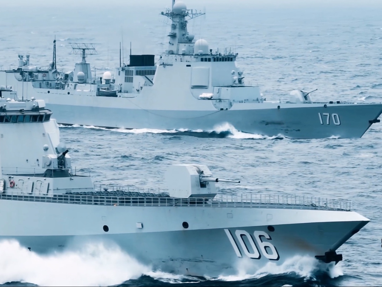 055大驱编队奔赴远洋实弹演习最新画面，太震撼了！-bilibili(B站)无水印视频解析——6li6在线工具箱