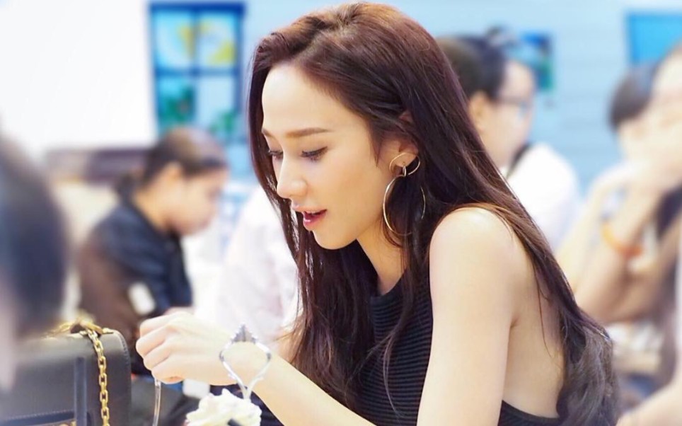 泰国Mistine口红广告_泰星aump AumPatchrapa_哔哩哔哩_bilibili