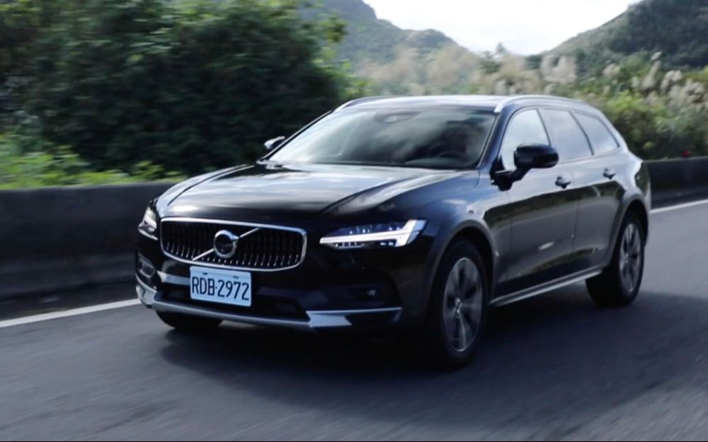 中文车评来了，搭配48V轻混沃尔沃V90CC旅行车2021款B5新车试驾_哔哩哔哩_bilibili