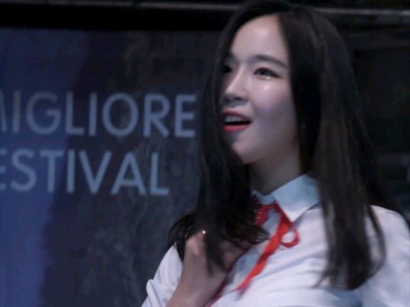 韩国女团Clawsome现场鬼迷心窍DJ舞曲版10-bilibili(B站)无水印视频解析——6li6在线工具箱