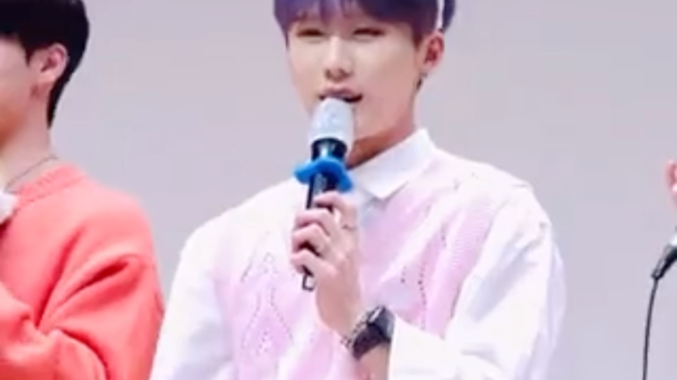 DKZ 220508 线下签售 饭拍视频_哔哩哔哩_bilibili