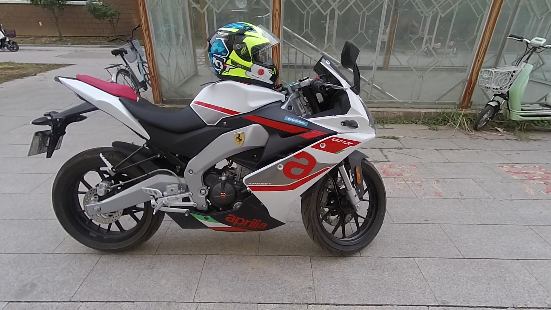 飞鹰R25abs 春风250sr gpr250同款发动机的三辆仿赛 哪个最值？_哔哩哔哩 (゜-゜)つロ 干杯~-bilibili