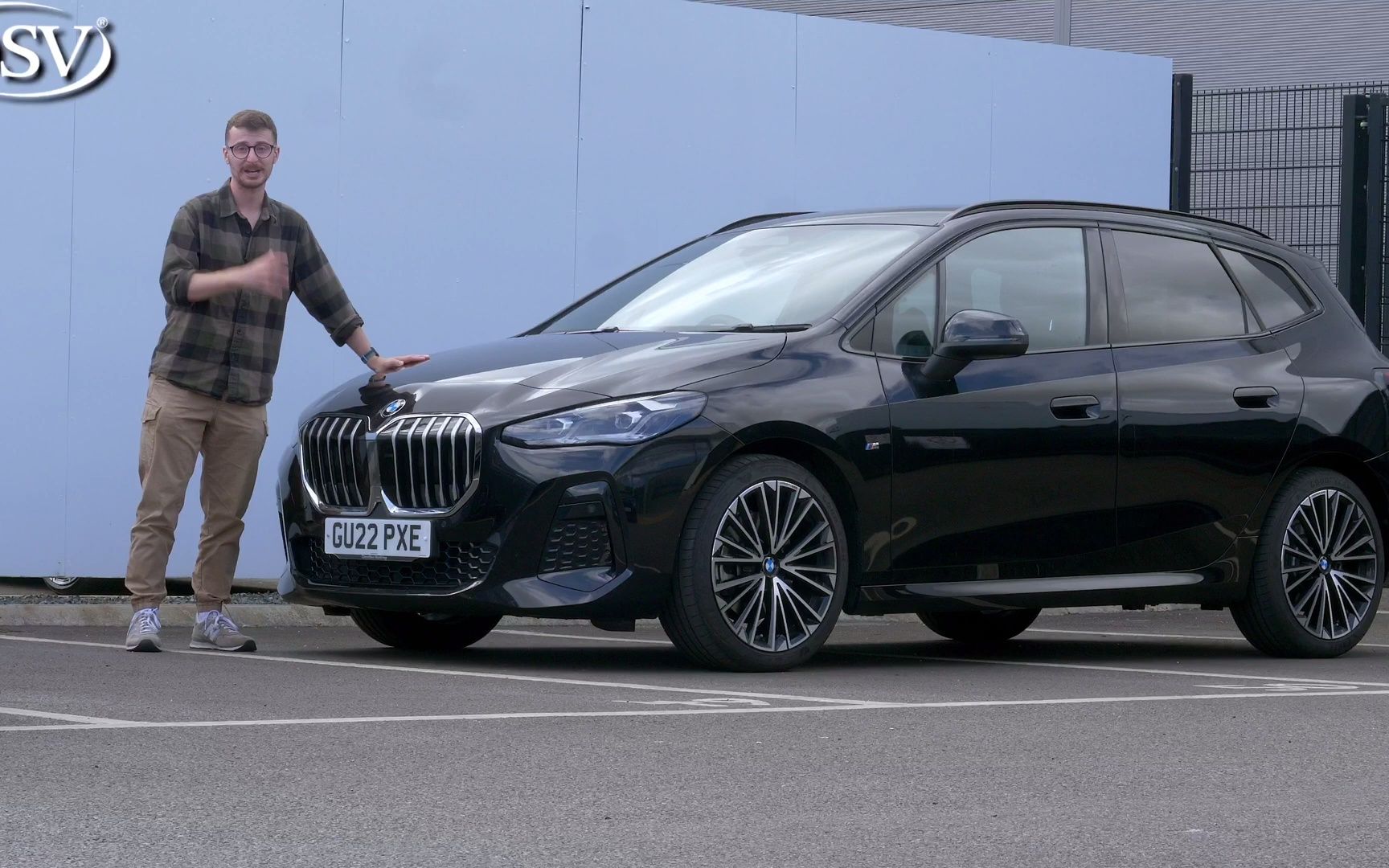 新 BMW 2 系列 Active Tourer 2022 评论 - 一个很好的家庭 SUV 替代品 - - OSV 汽车评论_哔哩哔哩_bilibili