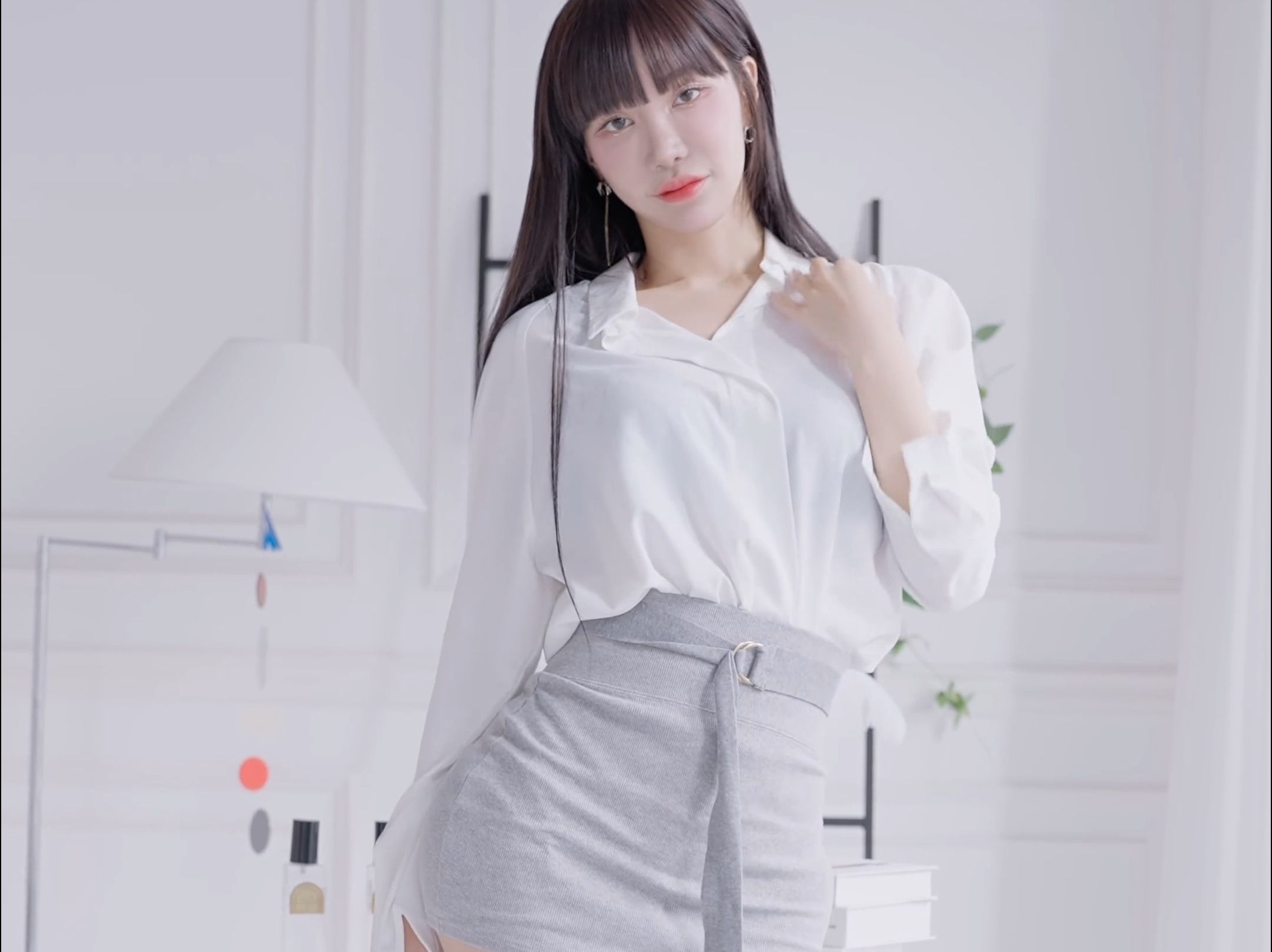 KYUL小姐姐的气质短裙穿搭-甜甜不辣La-甜甜不辣La-哔哩哔哩视频