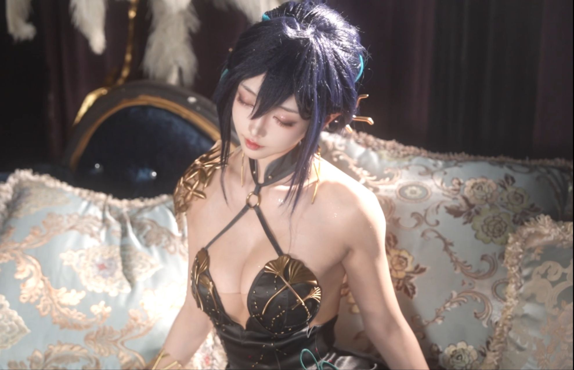 女士，武器不可以带进去哦-走路摇ZLY-走路摇ZLY-哔哩哔哩视频