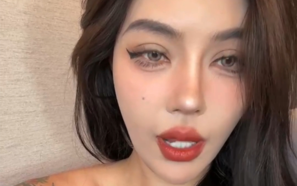 必須請她們喝豆漿！懂？-麦狗886-麦狗886-哔哩哔哩视频