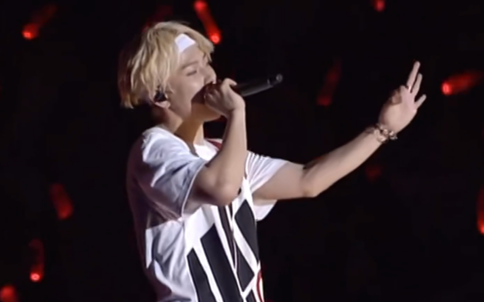 【iKON | Rhythm ta合集】您有一条金东爀向您发出的听力挑战~ Ready to die了吗？看东东引爆全场_哔哩哔哩_bilibili