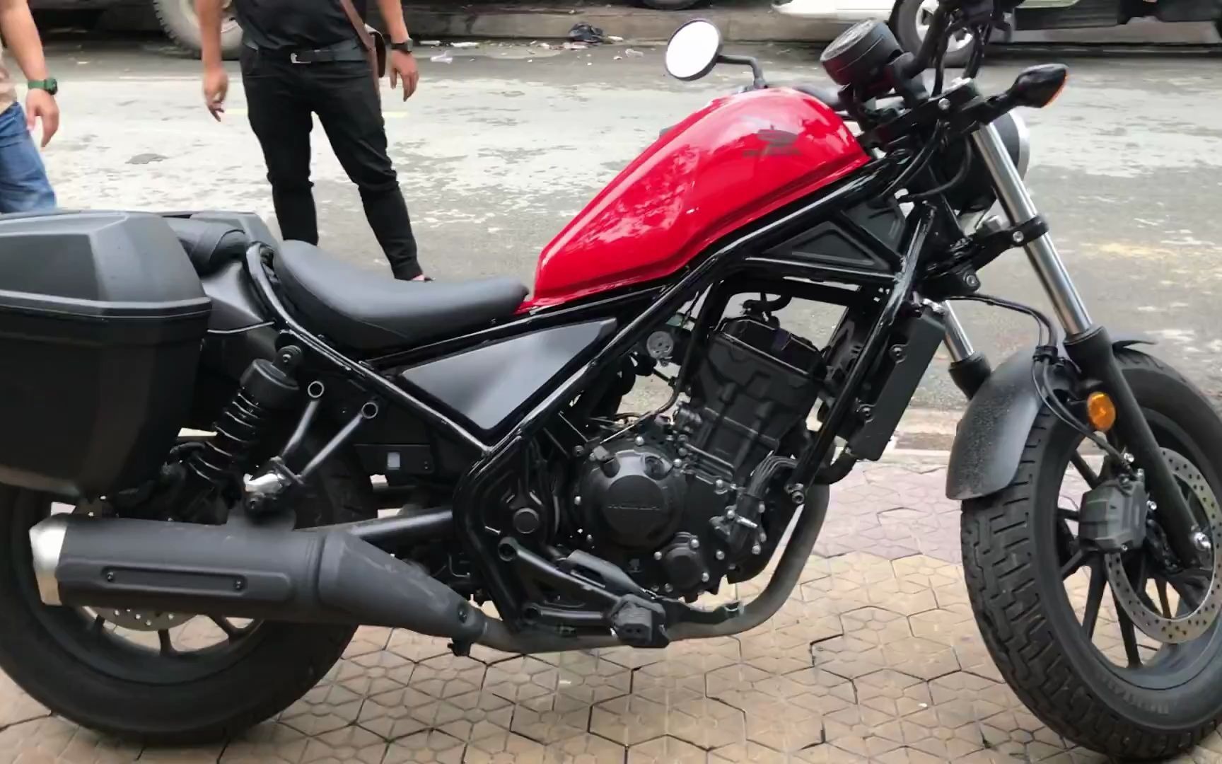 本田cm300安装givi边箱效果_哔哩哔哩_bilibili