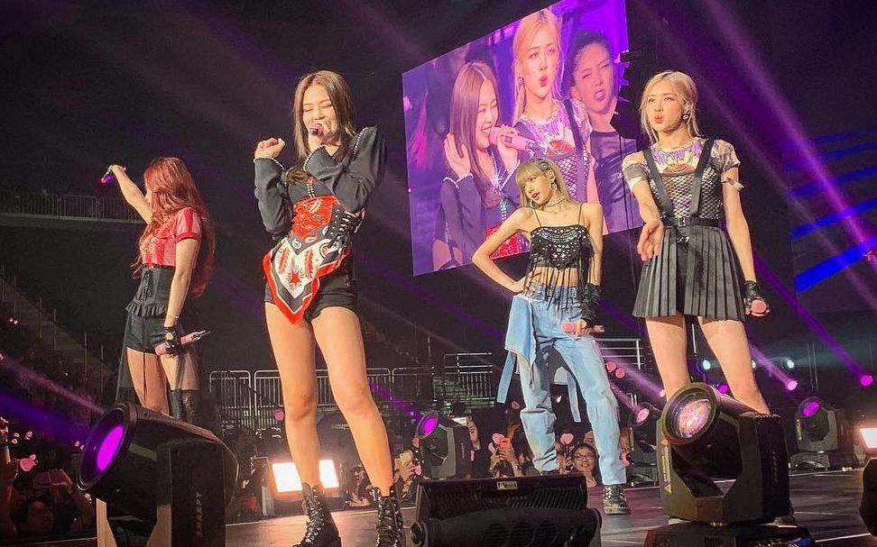 【blackpink】0503世巡纽瓦克站 Day2 官拍现场and饭拍合集 待更 哔哩哔哩 Bilibili