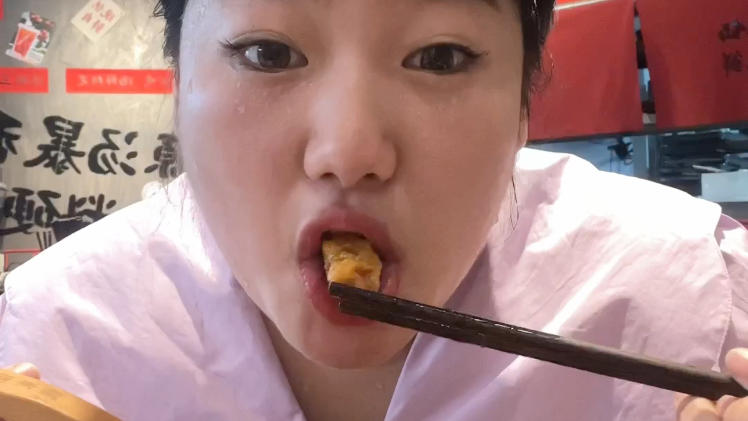 好辣的豪华火锅米线！-仙猪0109-仙猪0109-哔哩哔哩视频