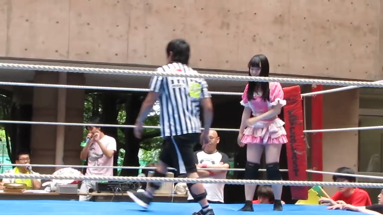 日本女子摔跤 一橋大学kodaira祭2017 学生プロレス クリンドル玲奈 Vs 疎開サキ 哔哩哔哩 Bilibili