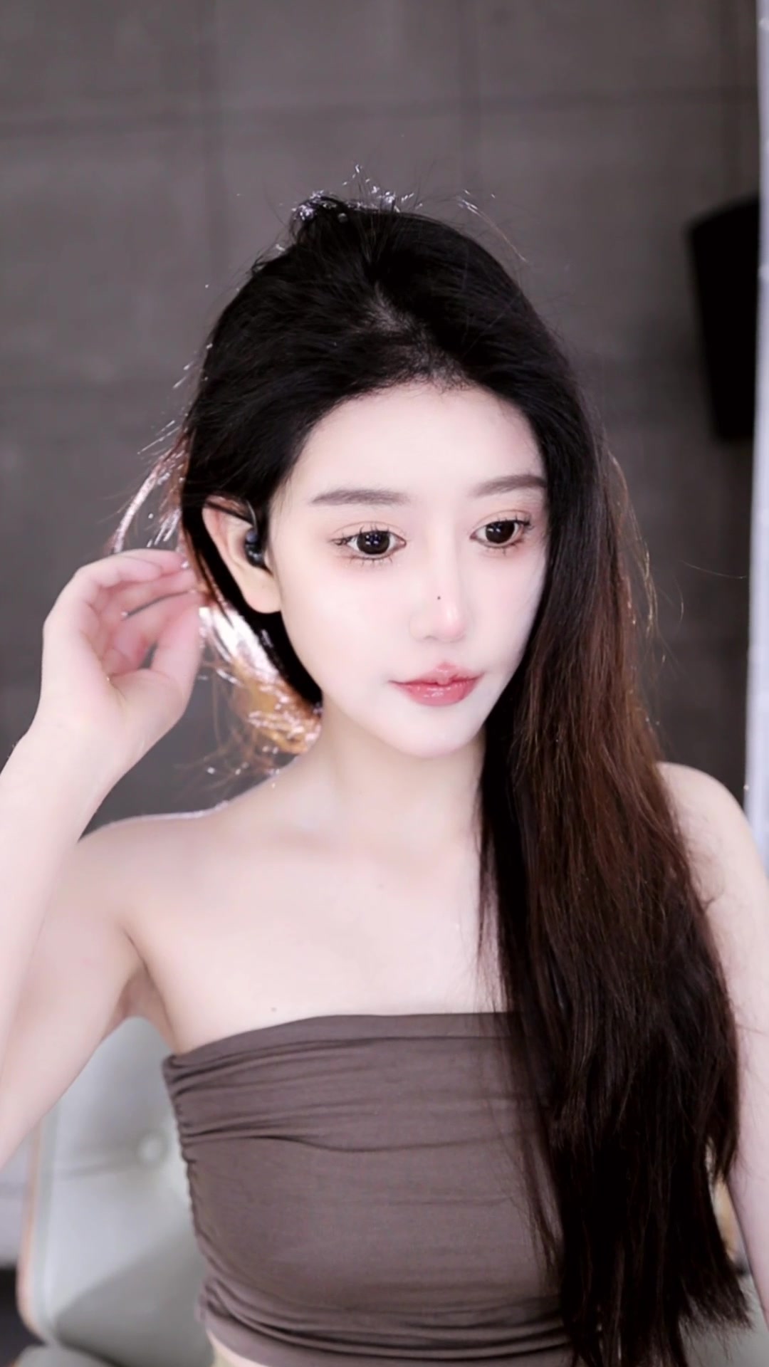 艾斯妹妹 艾斯妹妹 抖音 2023-04-27 录播-bilibili(B站)无水印视频解析——6li6在线工具箱